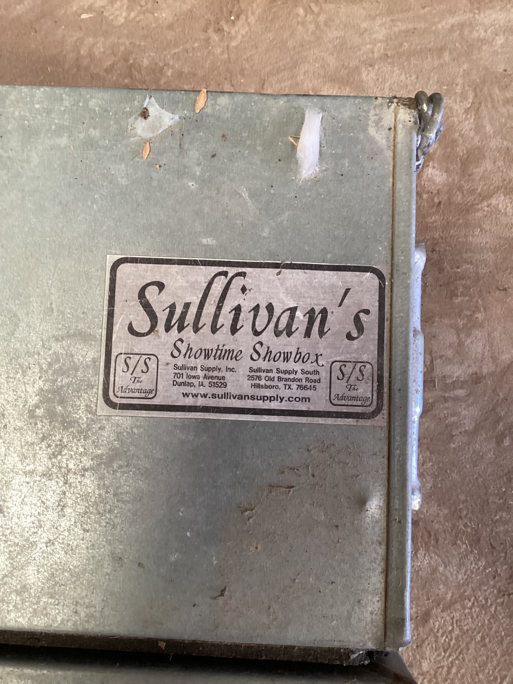 Sullivan's Show Box - Sandmann Auction