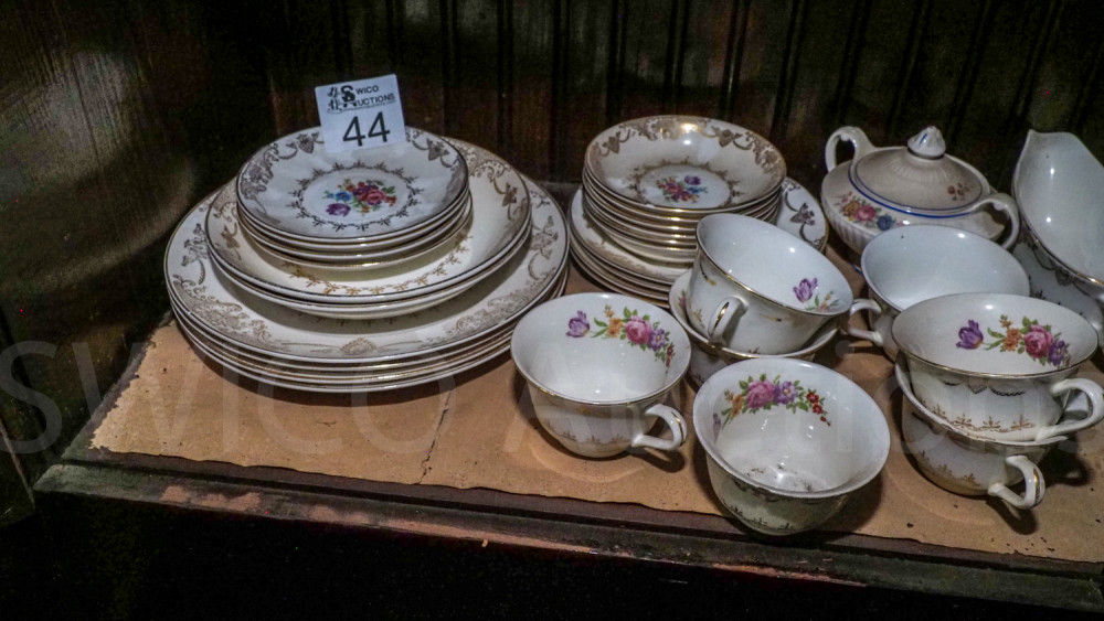 Stetson china dishes - Swico Auctions