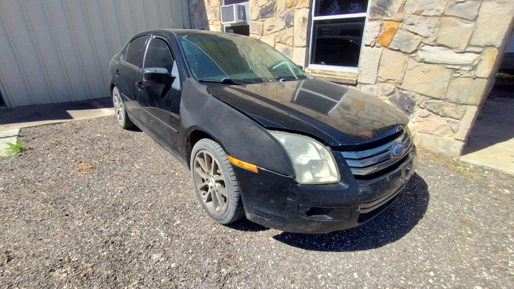 LOT NO. 102305 Vehicle 2008 Ford Fusion VIN 3FAHP07238R119150 Mileage N ...