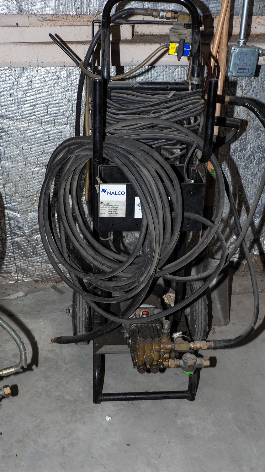 3 coil/chiller cleaners - Swico Auctions