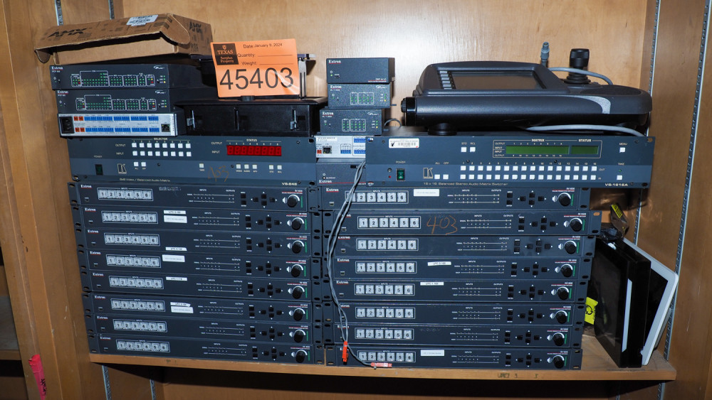 Extron room av control equipment - Swico Auctions