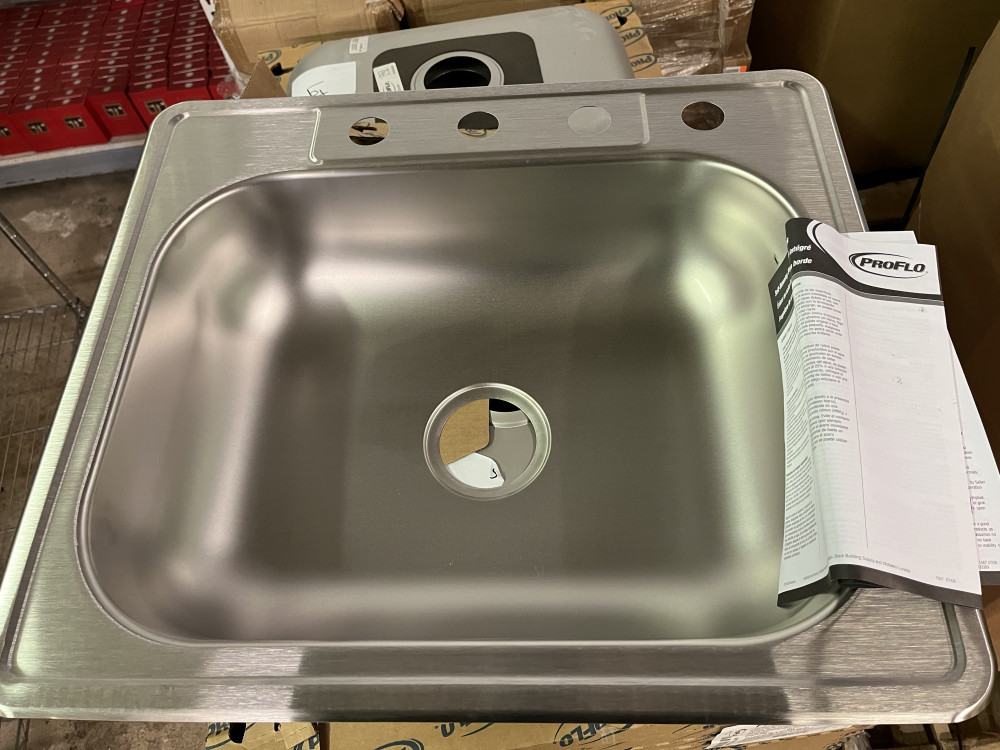 Lot of 25 ProFlo Stainless Steel Sinks (PFSR252264BP) - Swico Auctions