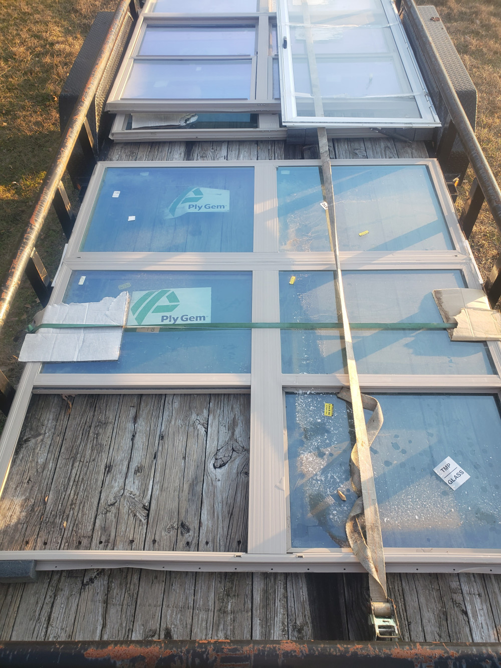 Ply Gem windows - Swico Auctions