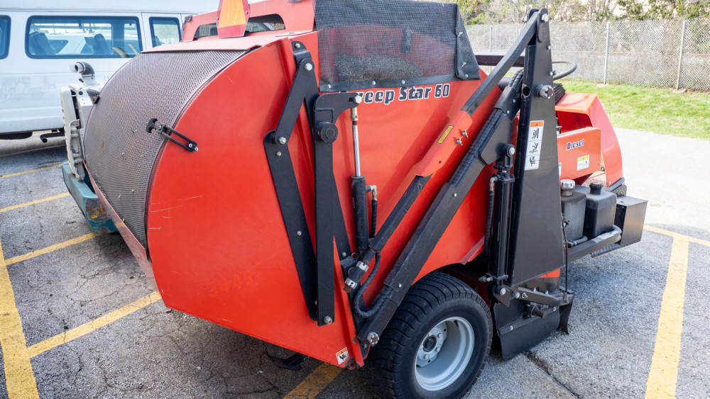 Smithco Sweep Star 60 - Swico Auctions