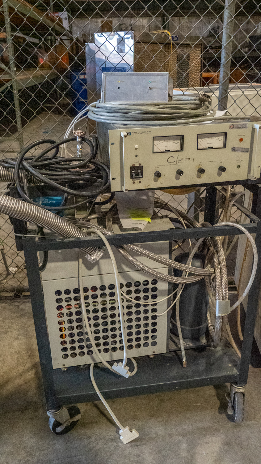 Cryogenics CTI cryogenics 8300 compressor - Swico Auctions