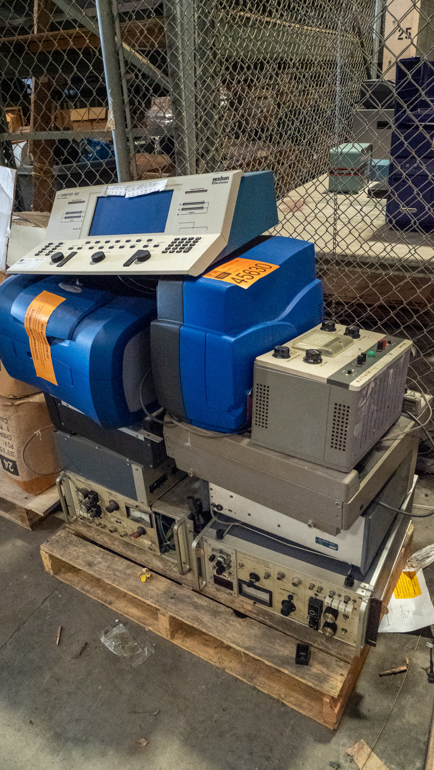 Pallet of test equipment - Swico Auctions
