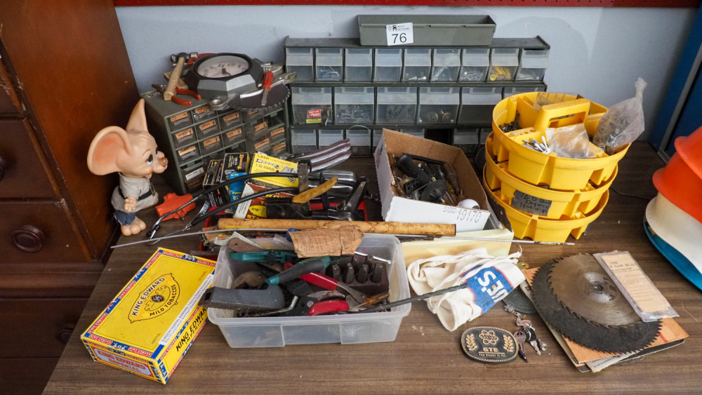 Handyman supplies - Swico Auctions