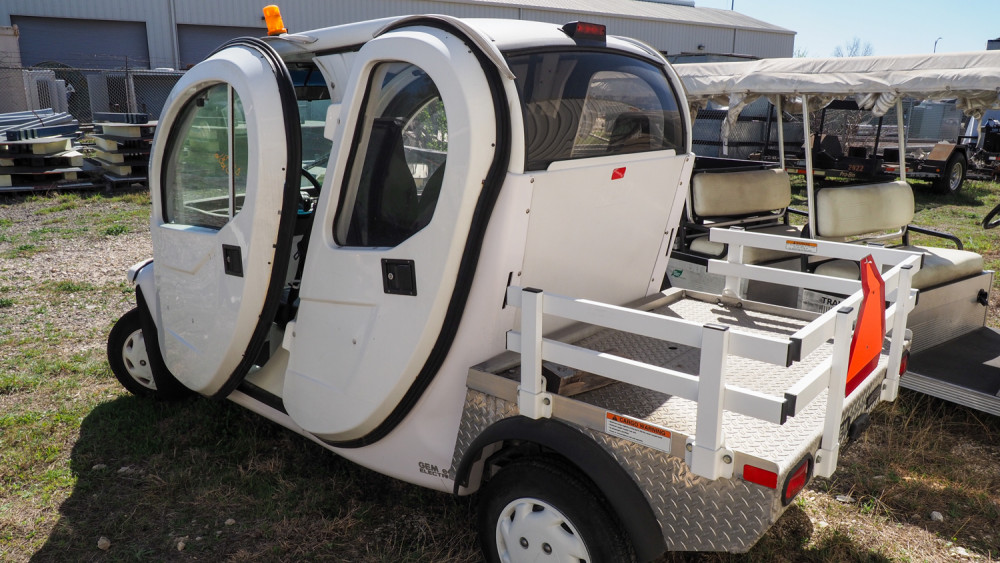 2014 GEM E4 electric, VIN: 52 CG 4SGA7E0004304 - Swico Auctions