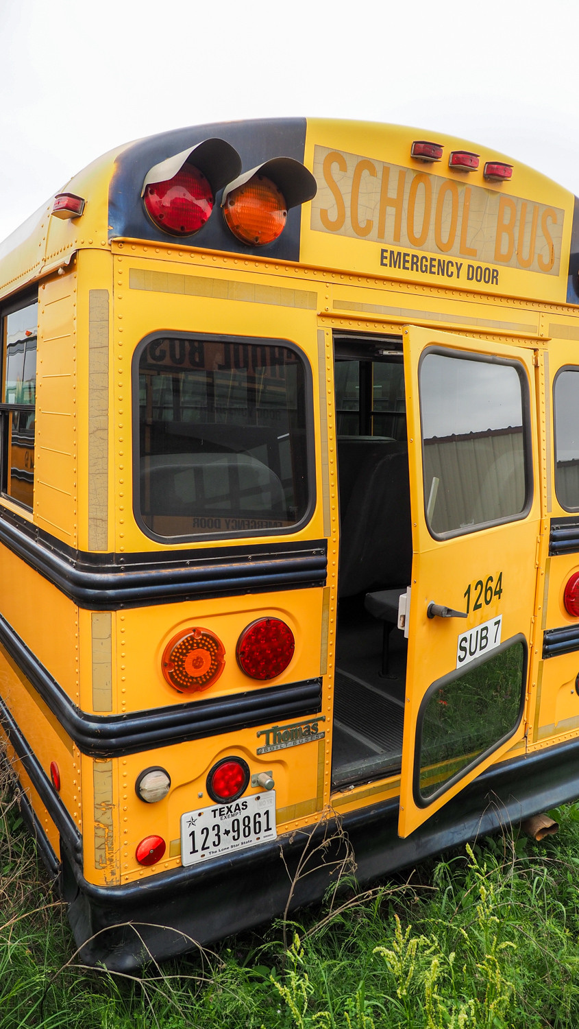 2002 Thomas Bus, VIN: 4UZAAXAK22CJ21264, OD: 204079 - Swico Auctions