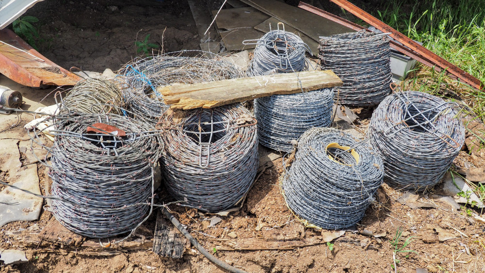 Barbwire - Swico Auctions