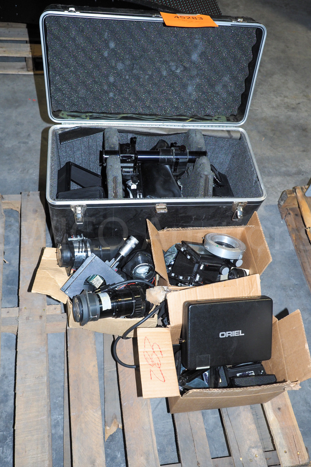 Camera equipment - Swico Auctions