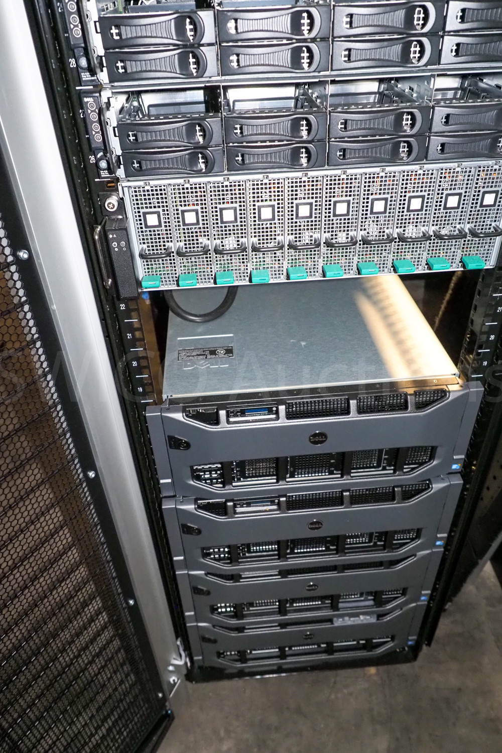 1 Dell Server Rack Swico Auctions 1 Dell Server Rack Swico Auctions
