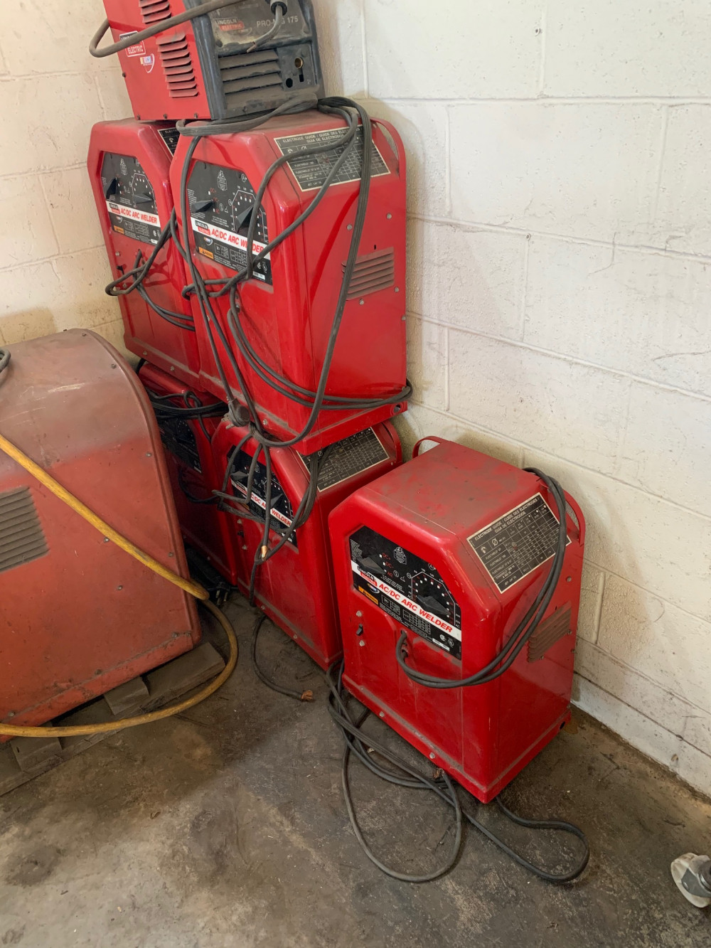 5- Lincoln AC/DC Arc Welders - Swico Auctions