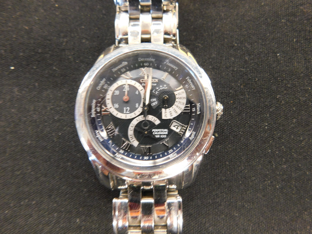 Pair of Watches - Swico Auctions