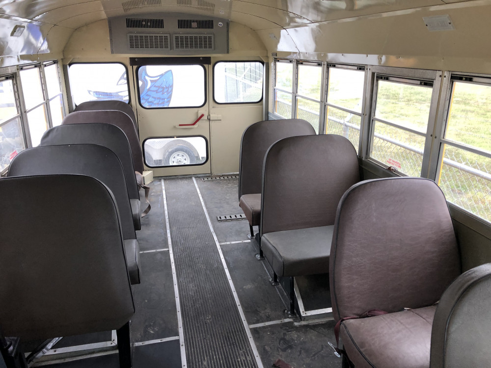 1995 Ford B series Carpenter bus VIN34097 odometer 059204, Unit 6 ...
