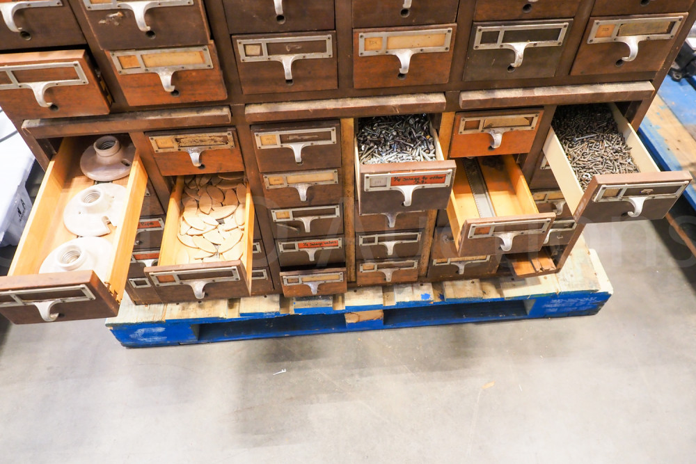 Card catalog - Swico Auctions