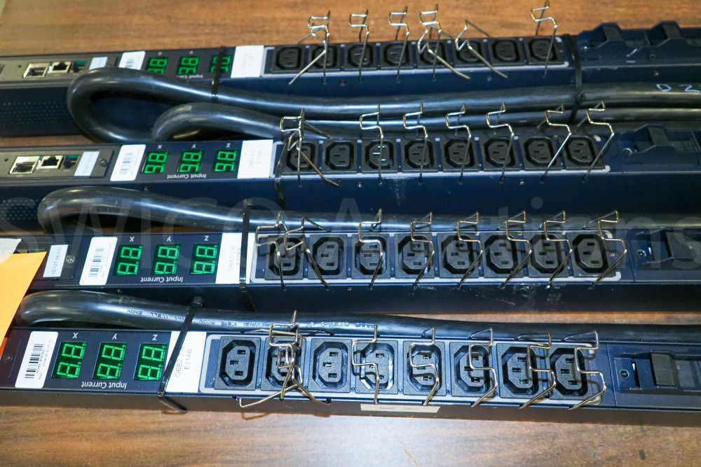Four switched cabinet distribution units by server technology Inc ...