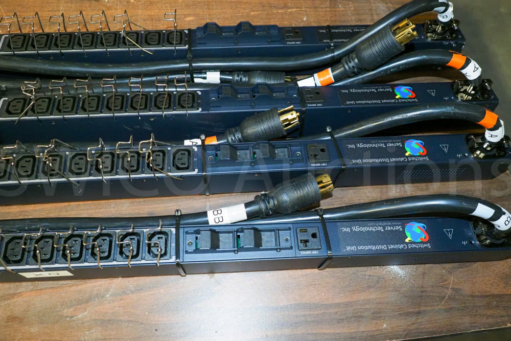 Four switched cabinet distribution units by server technology Inc ...