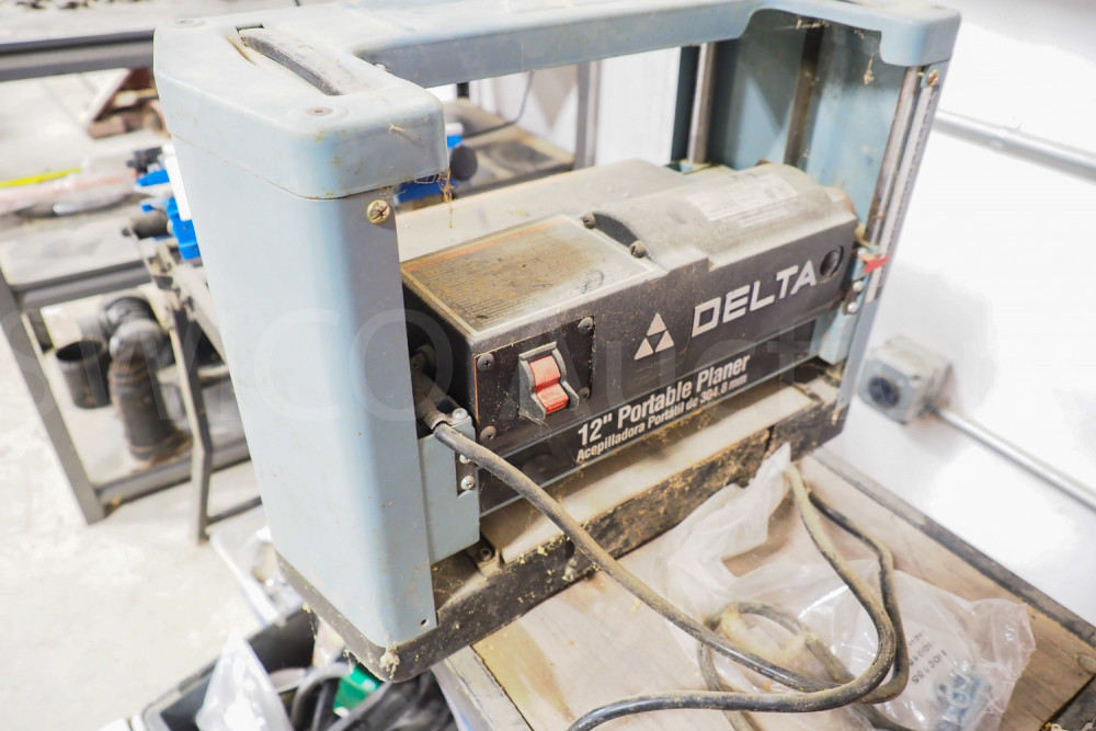 Delta 12 inch planer - Swico Auctions