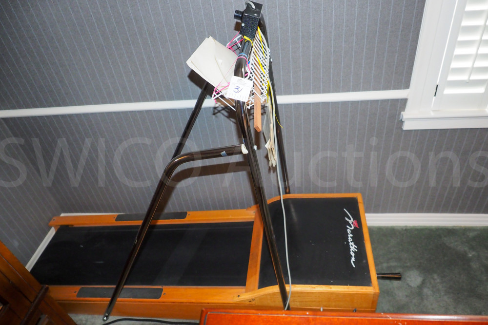 Marathon treadmill. - Swico Auctions