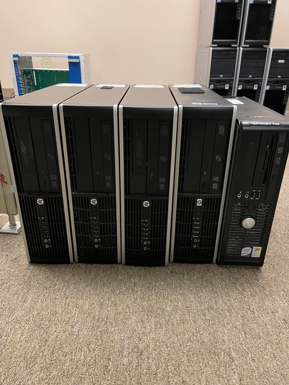 4 - HP Small Form Factor PCs and 1 Dell Optiplex 755 Small Form Factor ...