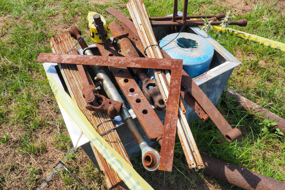 Farm tools and more - Swico Auctions