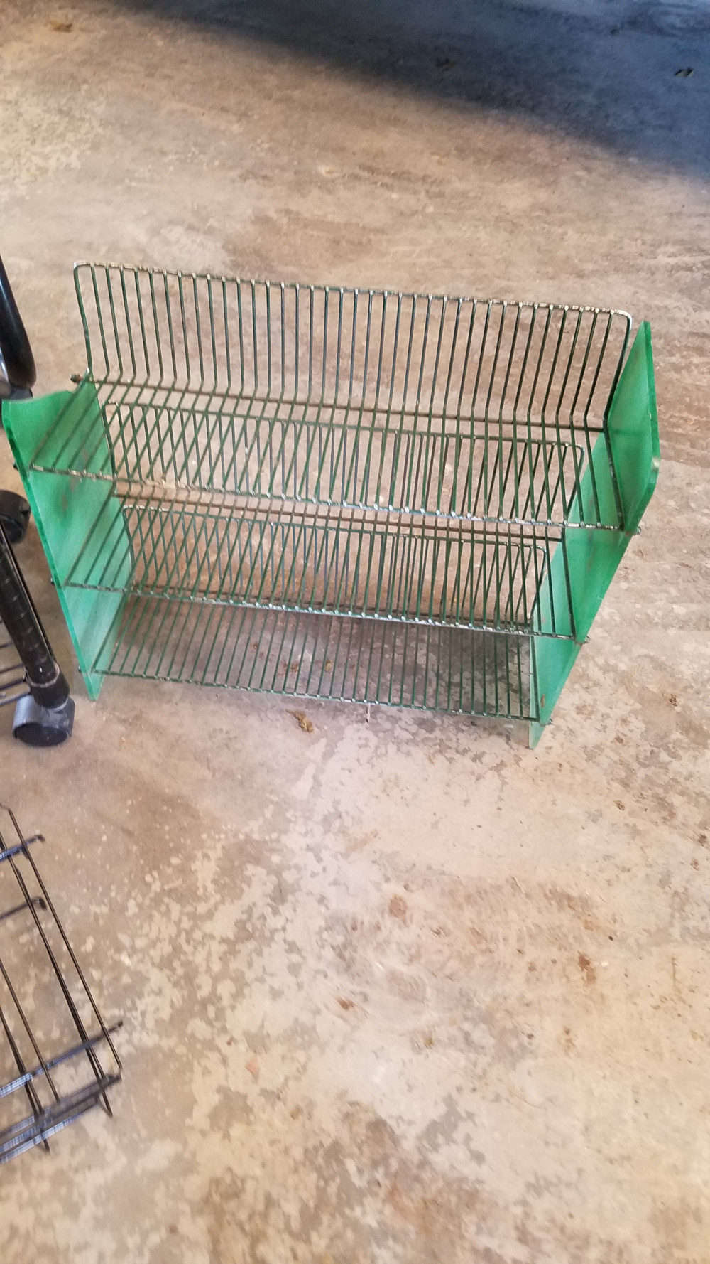 Assorted metal display stands - Swico Auctions